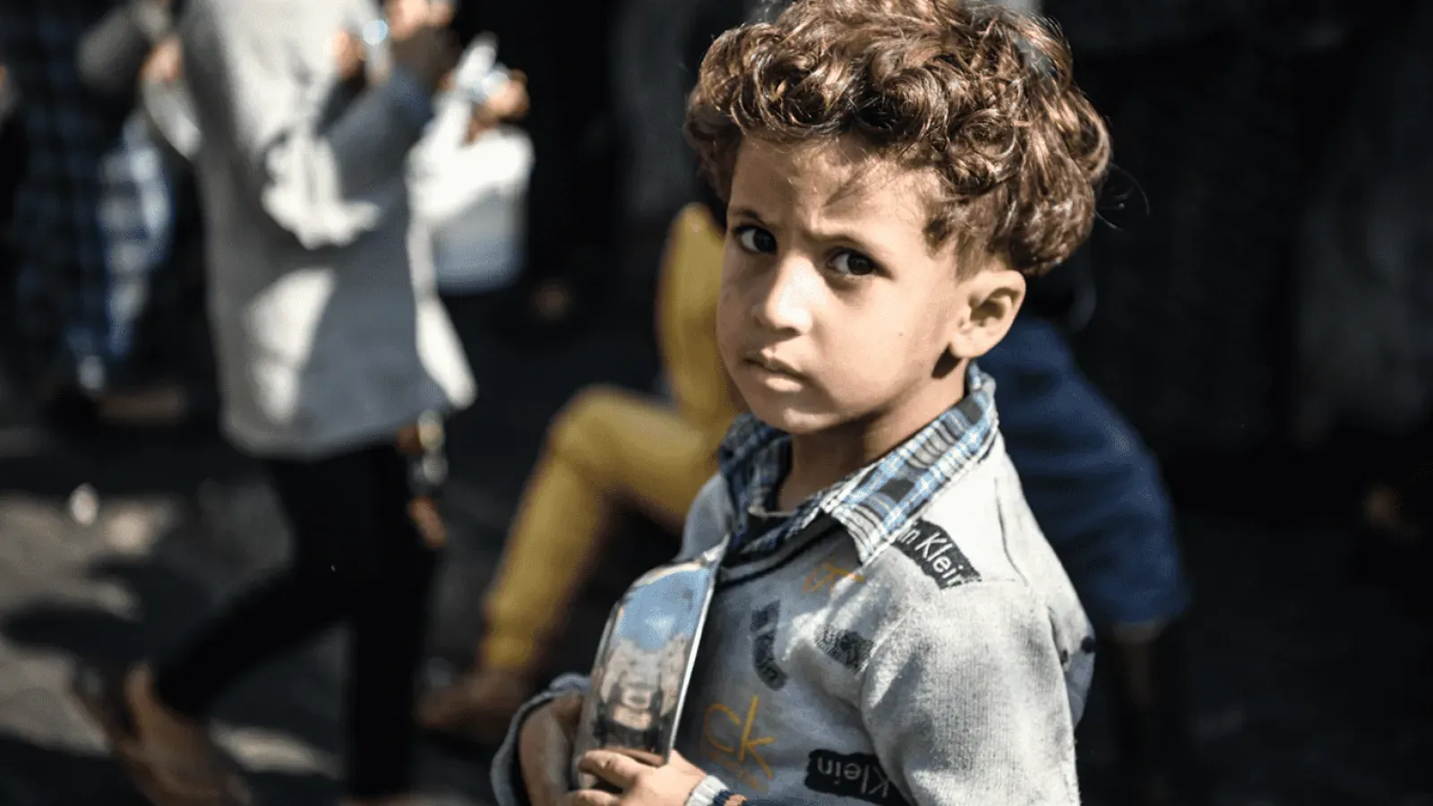 Пожалуйста, не выключайте видео, останьтесь подольше с детьми в беде ...