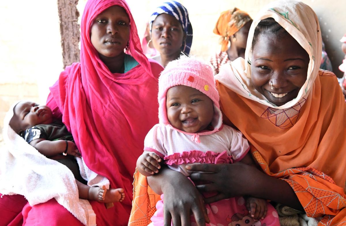 Donate today to give children vaccines and a future | UNICEF Global