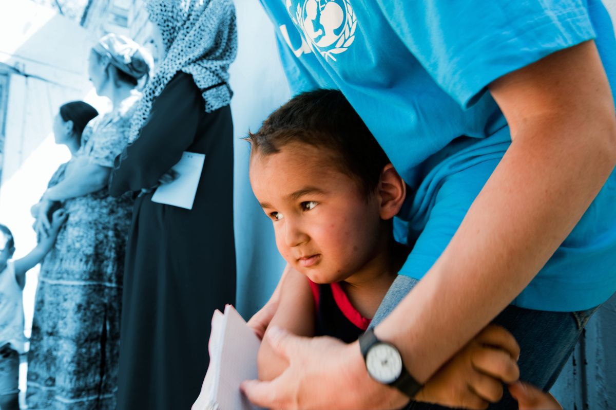 Donate to UNICEF Greece | UNICEF Global