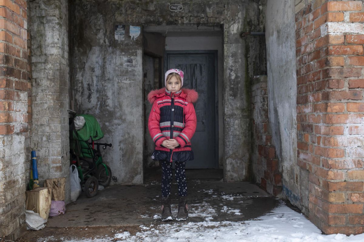 Copiilor le este frig | Salvează un copil, salvează o lume!