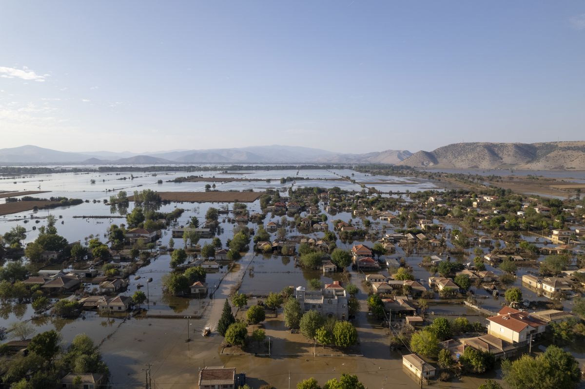 Children are vulnerable to the destructive power of nature. | UNICEF Global